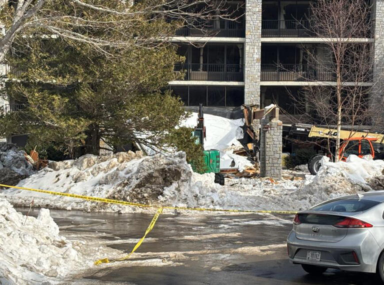 Man killed in canopy collapse at Bar Harbor hotel