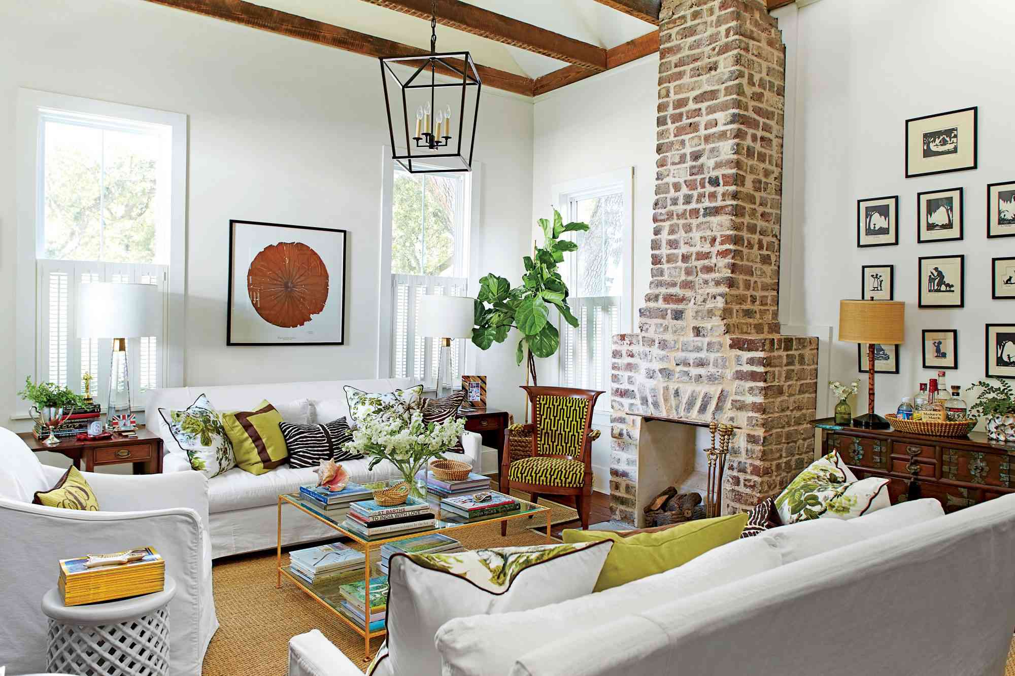 How to choose a white paint color that makes your room feel brighter