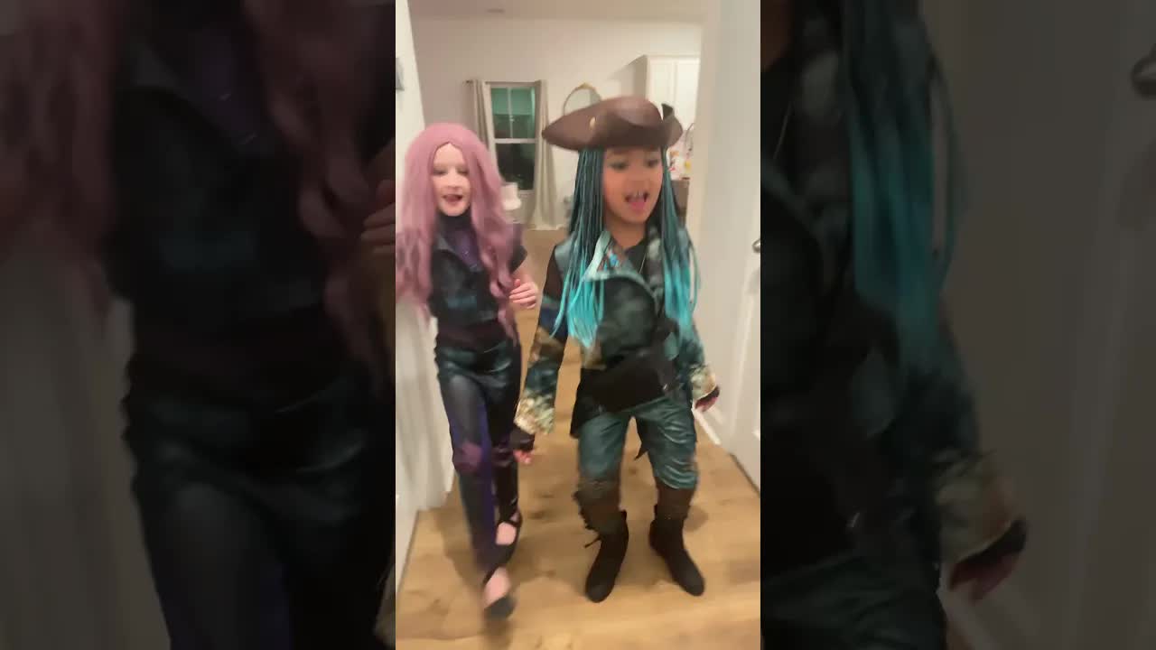 Kids Dancing in Mal and Uma Costumes from Disney's Descendants