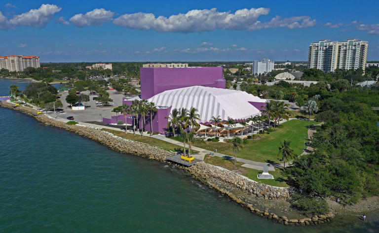 The Van Wezel is outdated. It's time for Sarasota to move forward ...