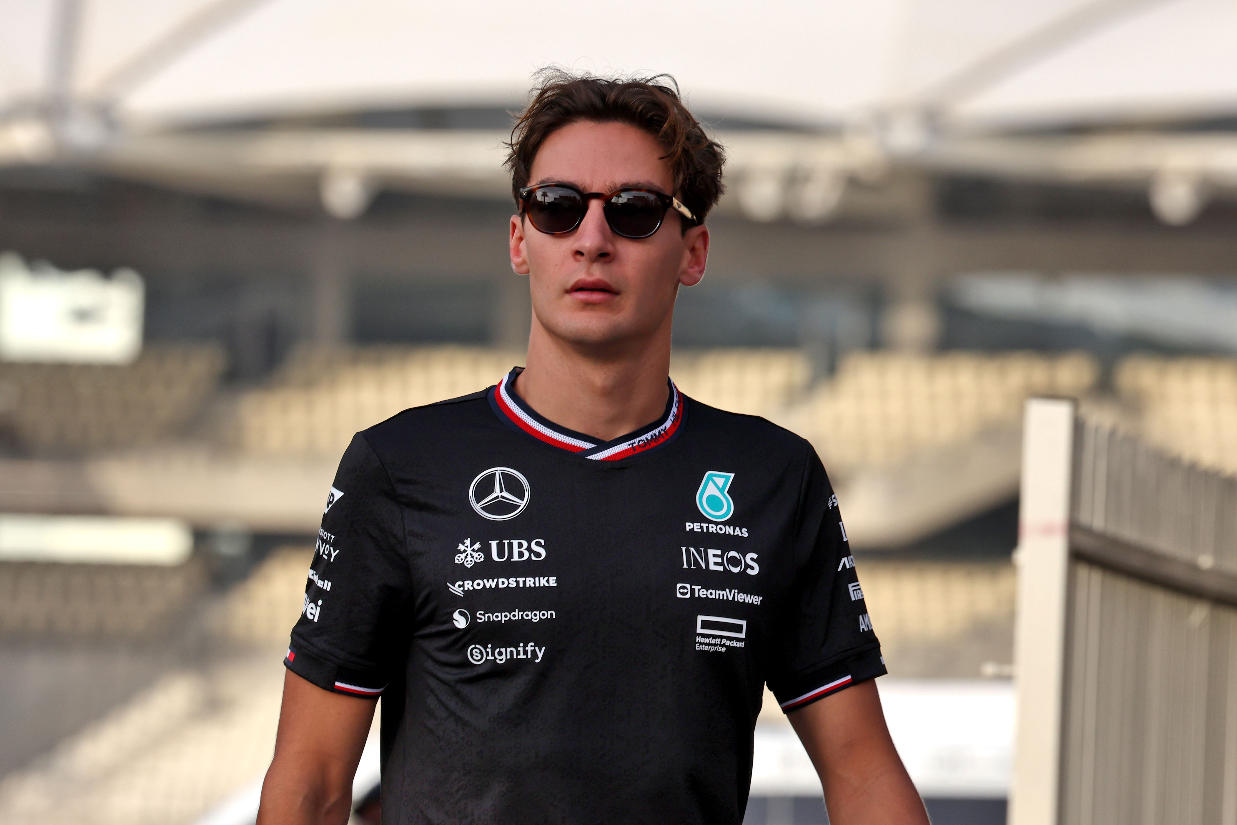 Russell warnt die Konkurrenz: "Fantastische Atmosphäre bei Mercedes".