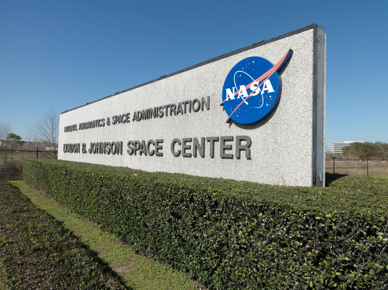 Texas Republicans lobby Trump to move NASA's headquarters to Houston Texas Republicans lobby Trump to move NASA's headquarters to Houston