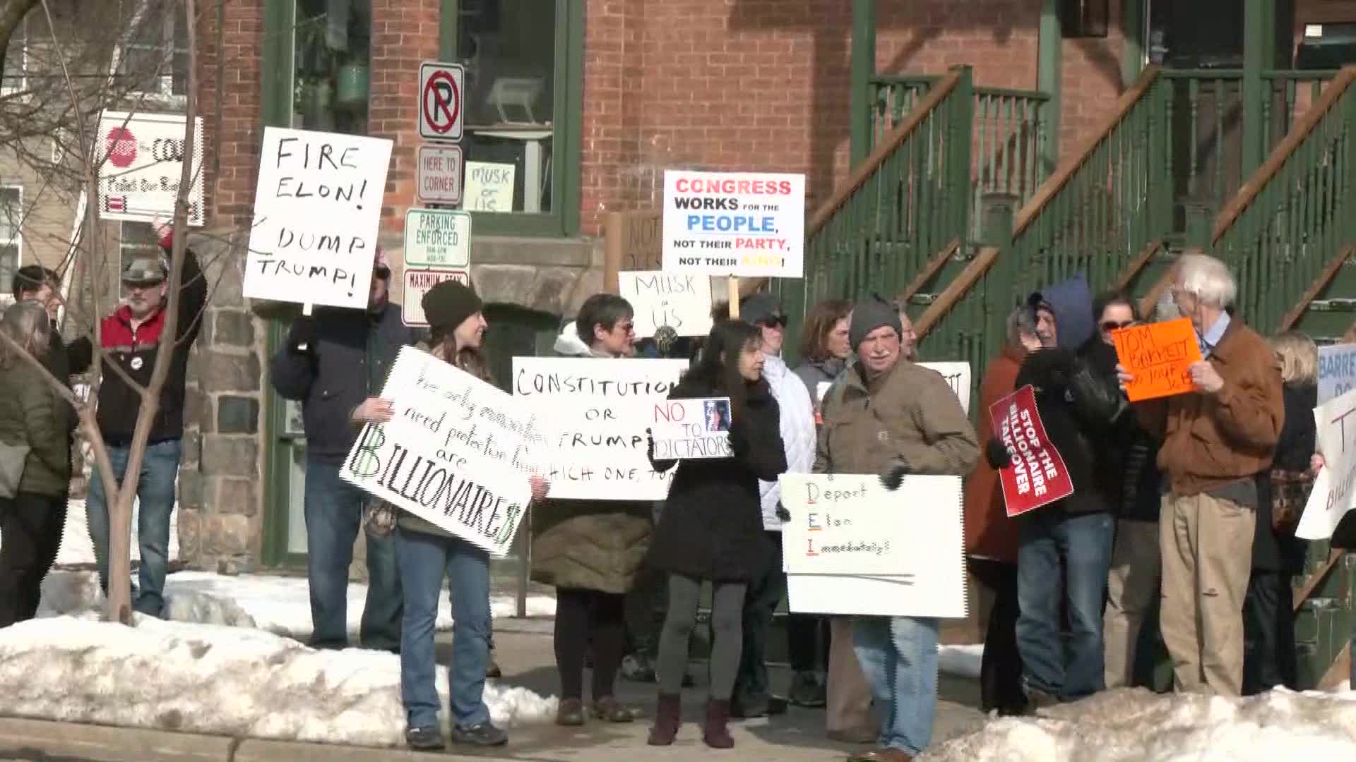 Protesters call for Barrett action against Trump administration