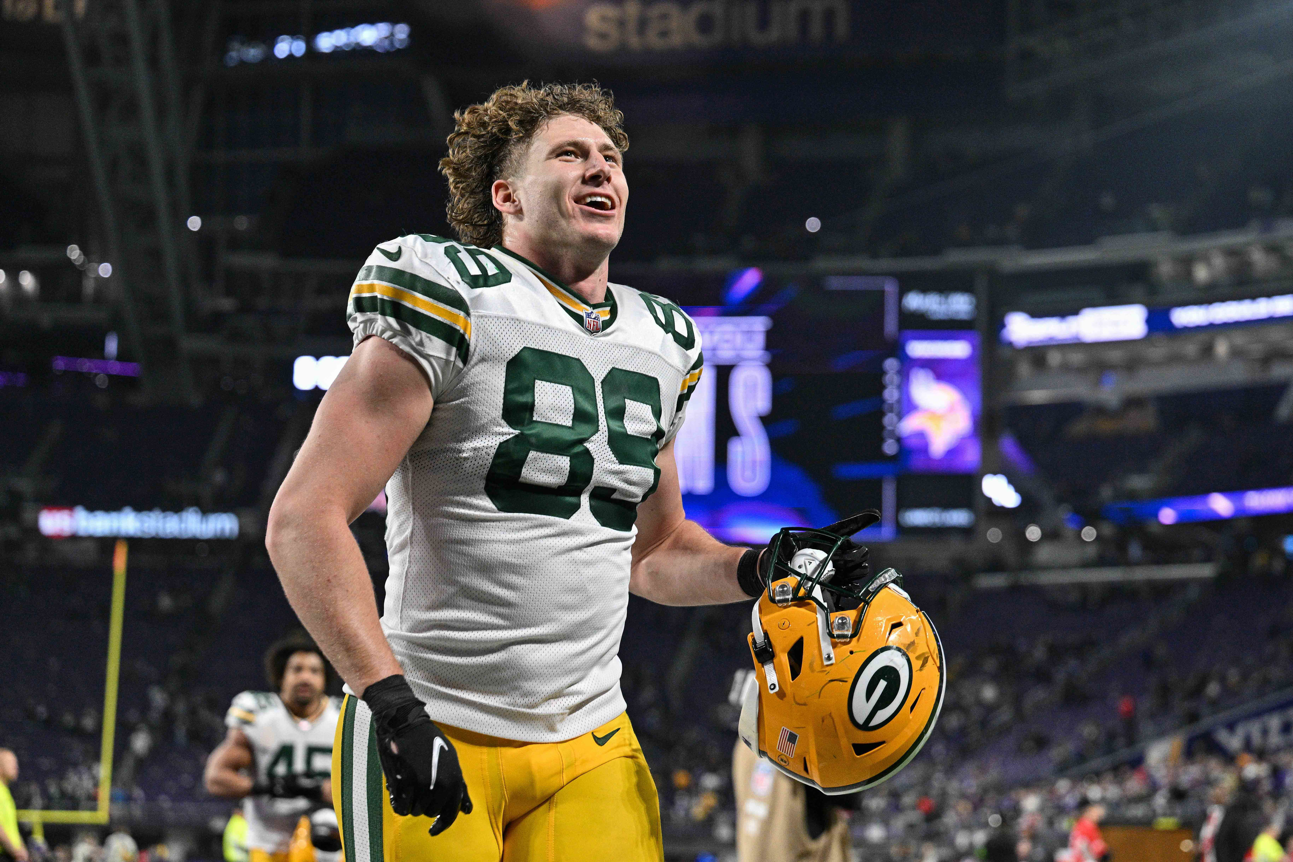 Packers tight end Ben Sims proposes to longtime girlfriend Maddie Algya