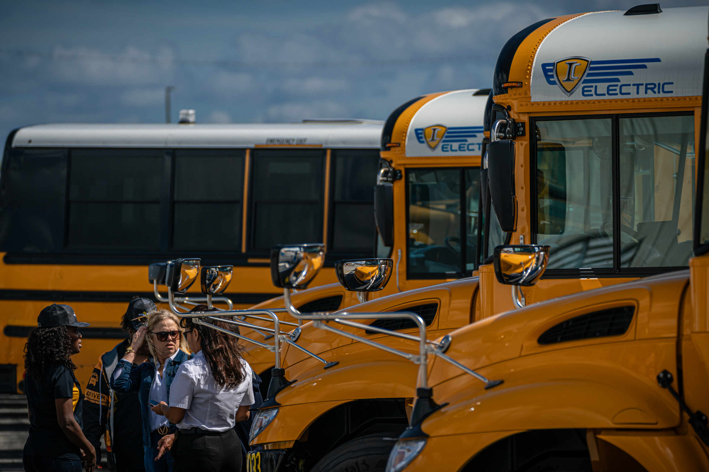 Parents complain of overcrowded Palm Beach County school buses - kids ...