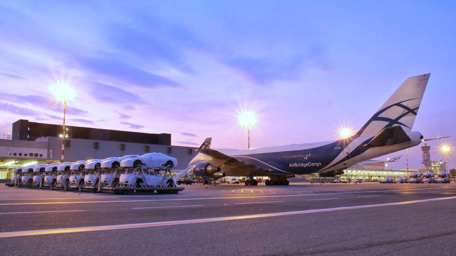 Lavaron durante años la ropa del trabajo en casa: ahora la empresa les ...