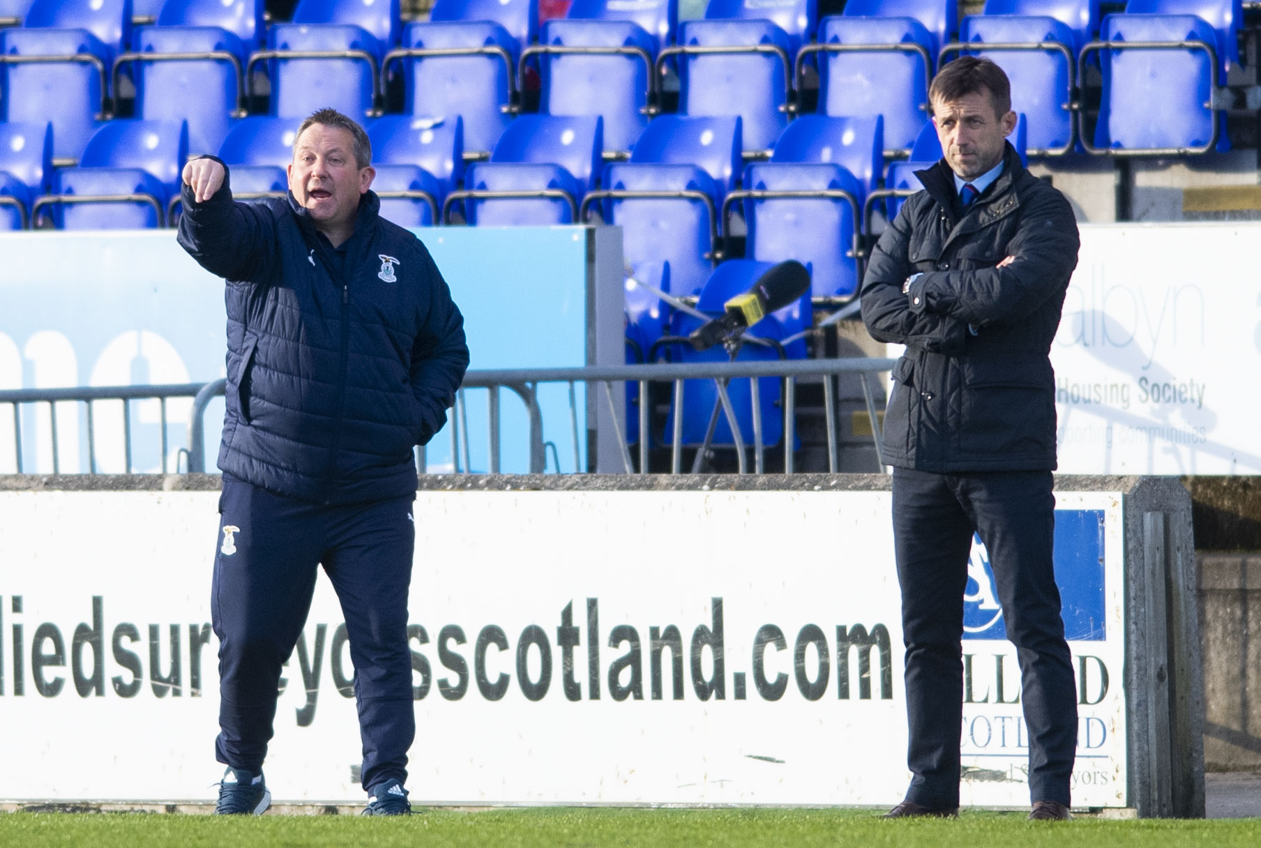 Rangers confirm Barry Ferguson arrival as 4 Ibrox heroes jet in and ...