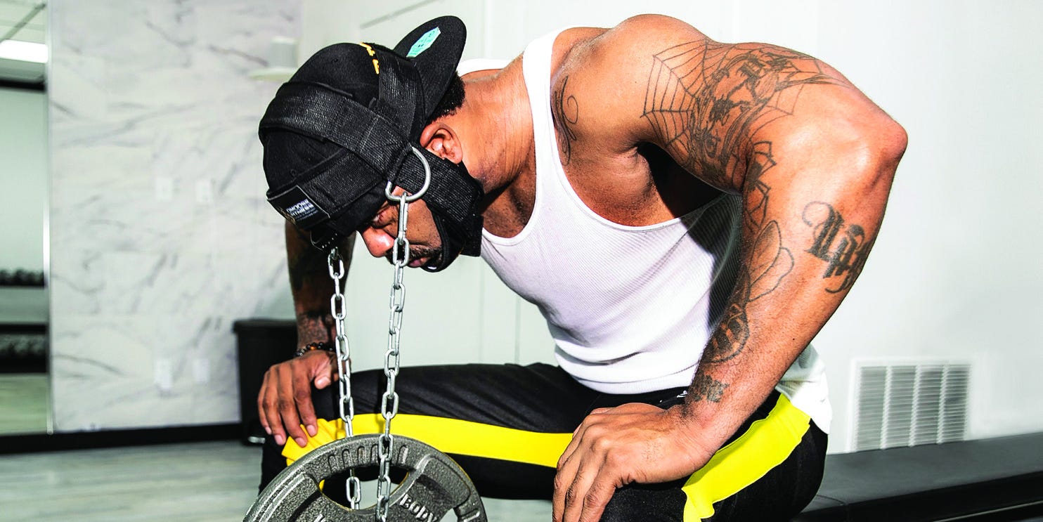 De weighted neck raise: de oefening voor sterke en stabiele nekspieren