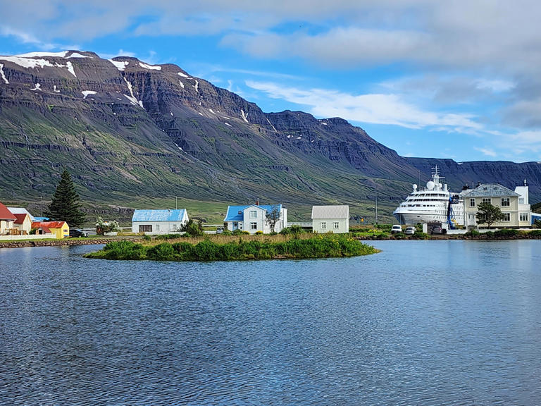 I spent $6,500 on a small luxury cruise around Iceland. It was so good ...