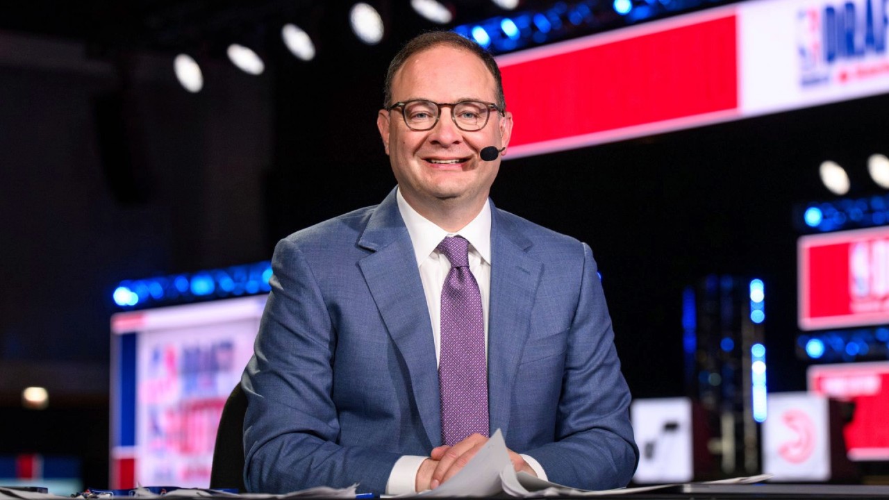 Wojnarowski auctioning off phones used for ‘Woj Bombs’