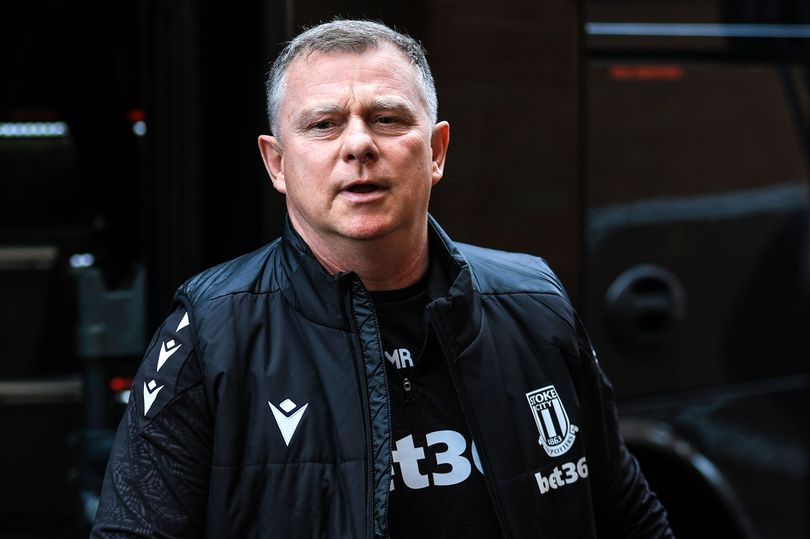 Stoke City injury latest as Mark Robins delivers updates on Wouter ...