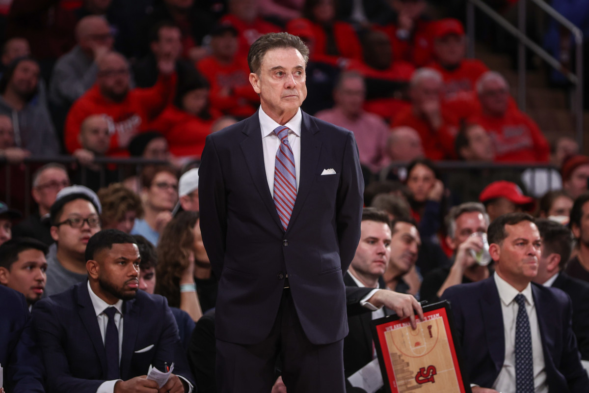 Rick Pitino Has Message for Chris Beard About Indiana Job