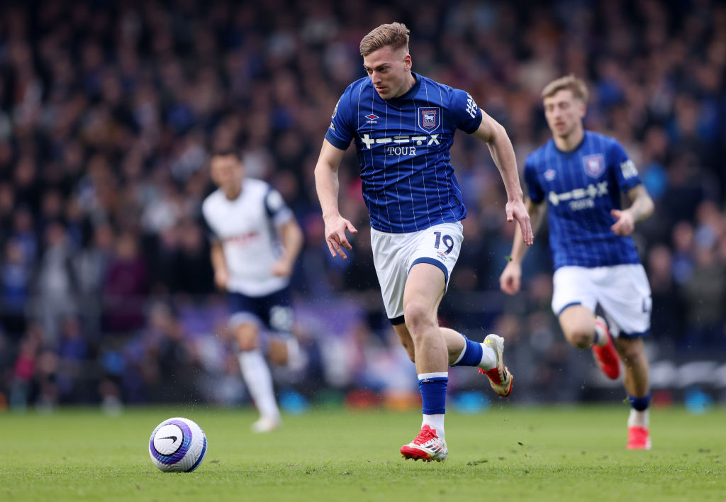 Derbyshire celebrities: 17 of Derbyshire's most famous faces and the ...