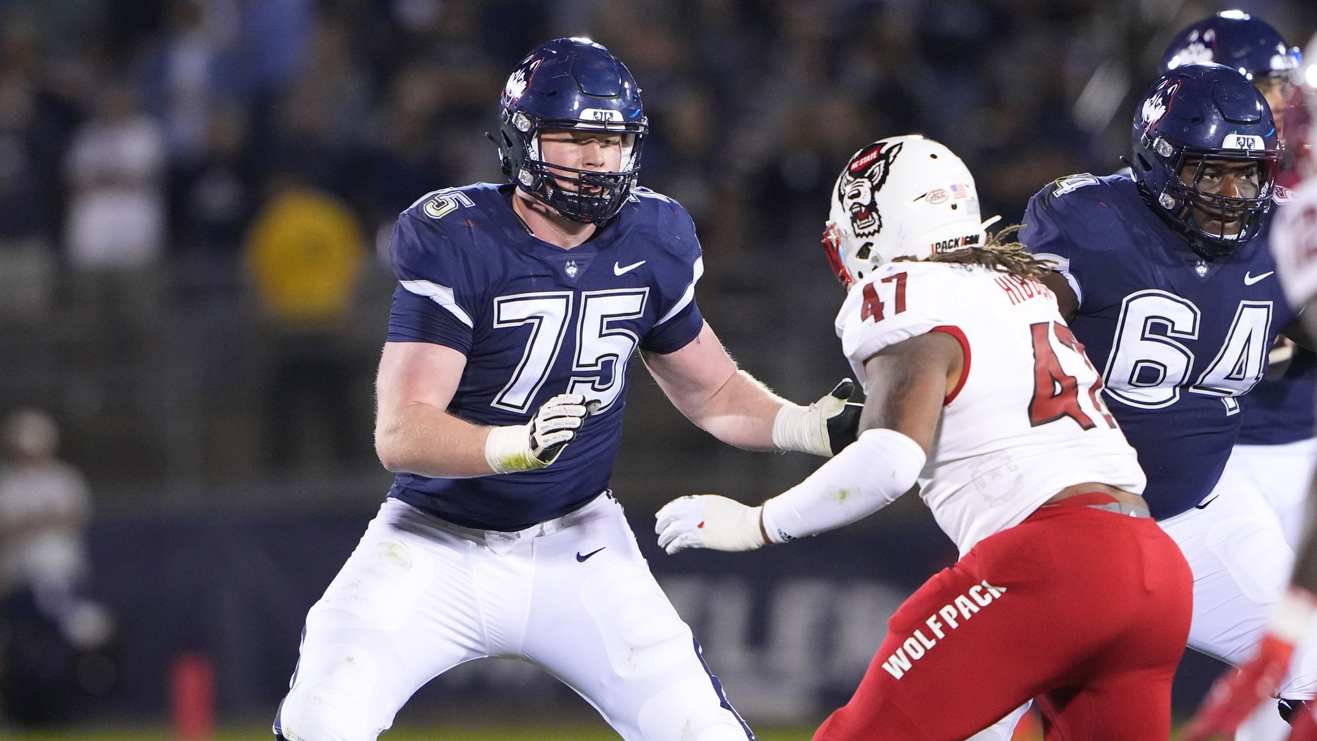NFL Draft Profile: OT Chase Lundt, UCONN