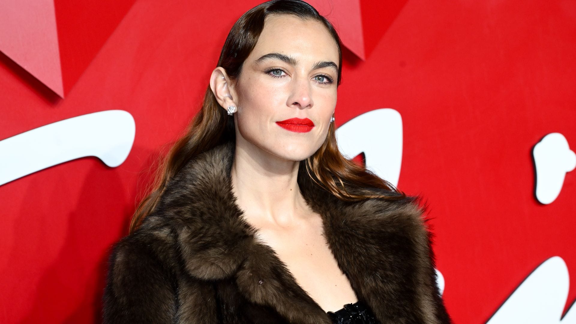 Simone Rocha presenta a Alexa Chung en su desfile durante la Semana de ...