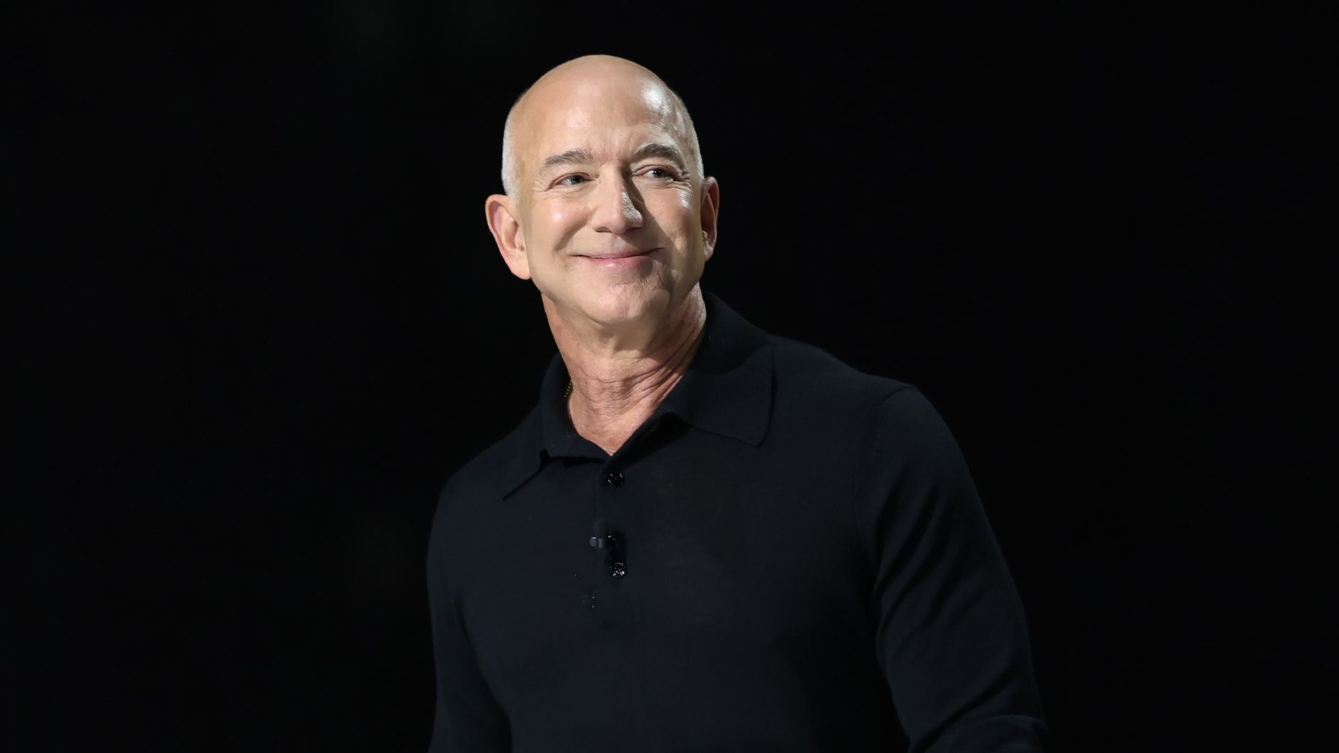 What's Jeff Bezos' net worth?