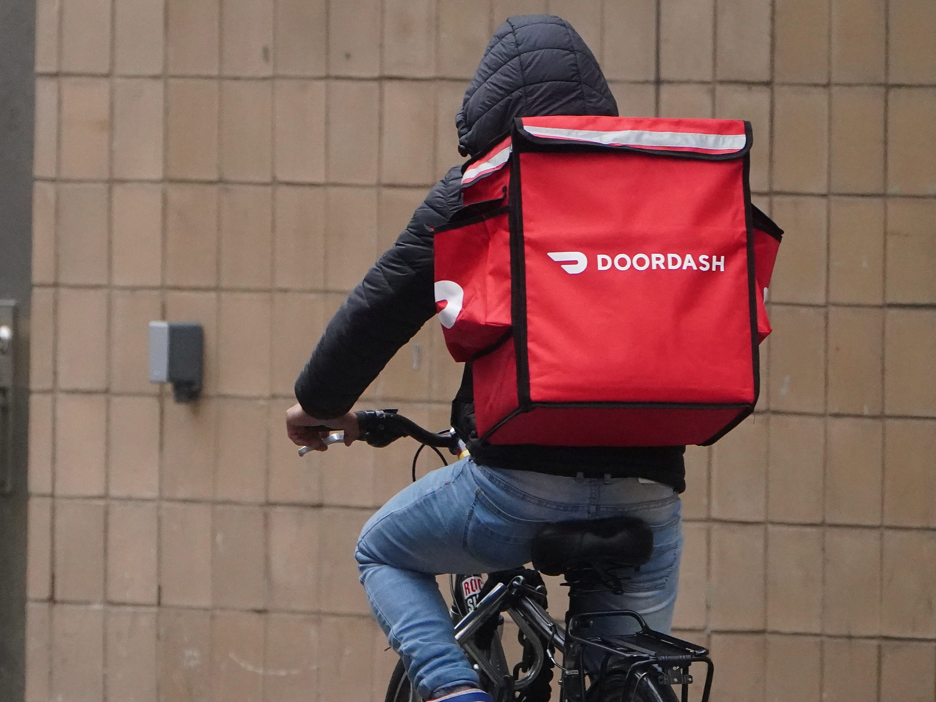 More than 60,000 DoorDash delivery workers will share the company's $16.75 million settlement ...