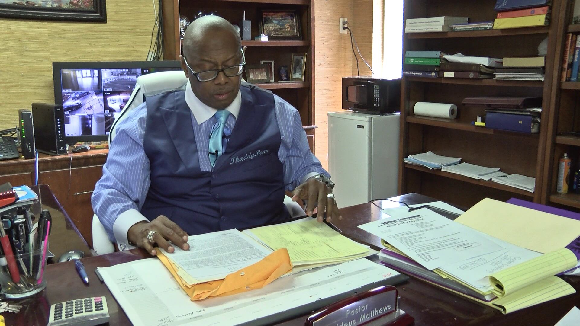 Pastor, talk show host Thaddeus Matthews dies