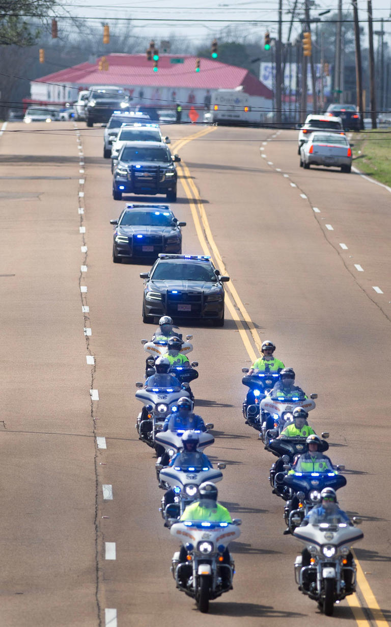 'Died a hero': Hinds County deputy dies after being shot while ...