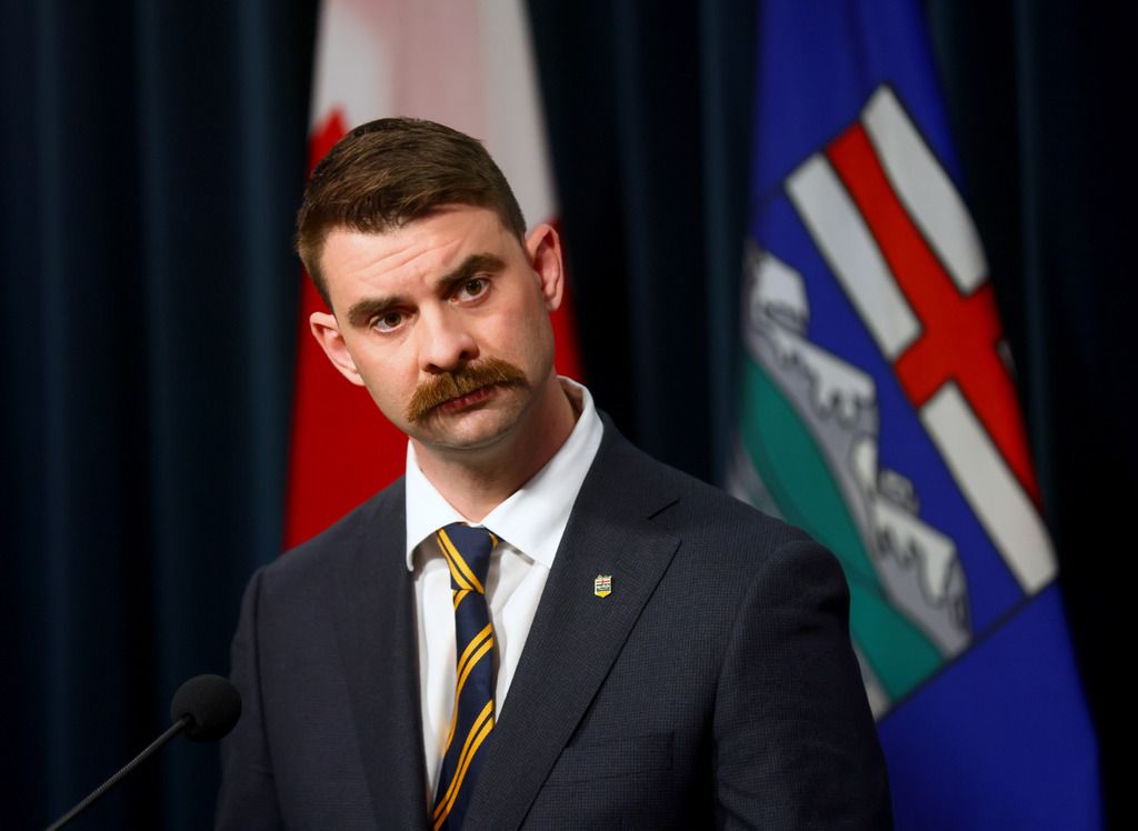 Alberta cabinet minister denies allegations made by ousted AHS president