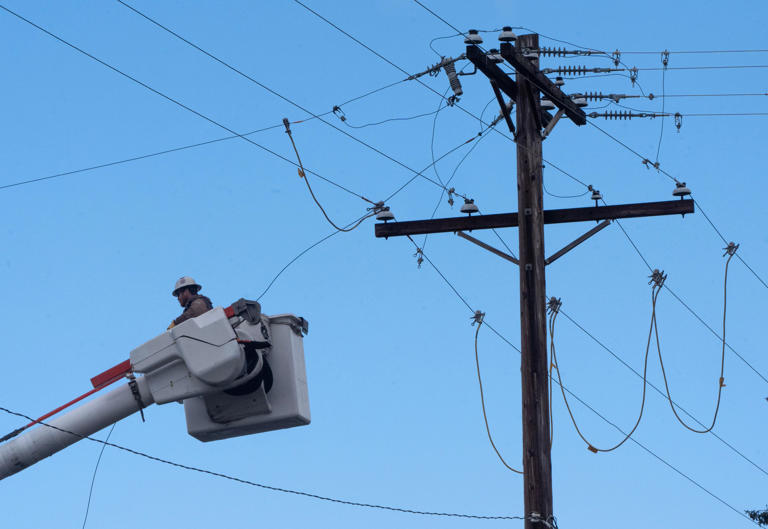 Power knocked out in parts of Eugene, Springfield after strong winds