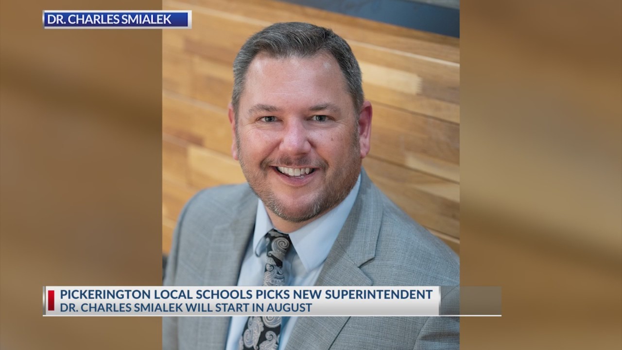 New Pickerington superintendent Dr. Charles Smialek talks with NBC4