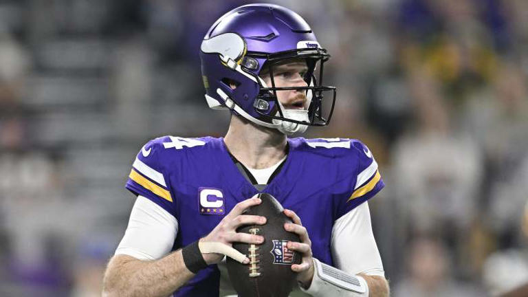 Vikings Get Bad News on Sam Darnold Contract, Trade Options