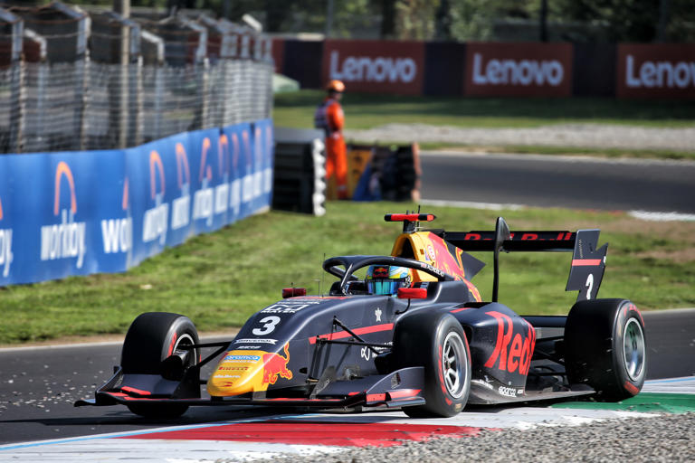 Lindblad tops timesheet after flag filled session