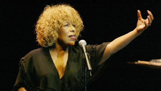 Tributes pour in for Roberta Flack as she dies at 88: ‘RIP Queen’