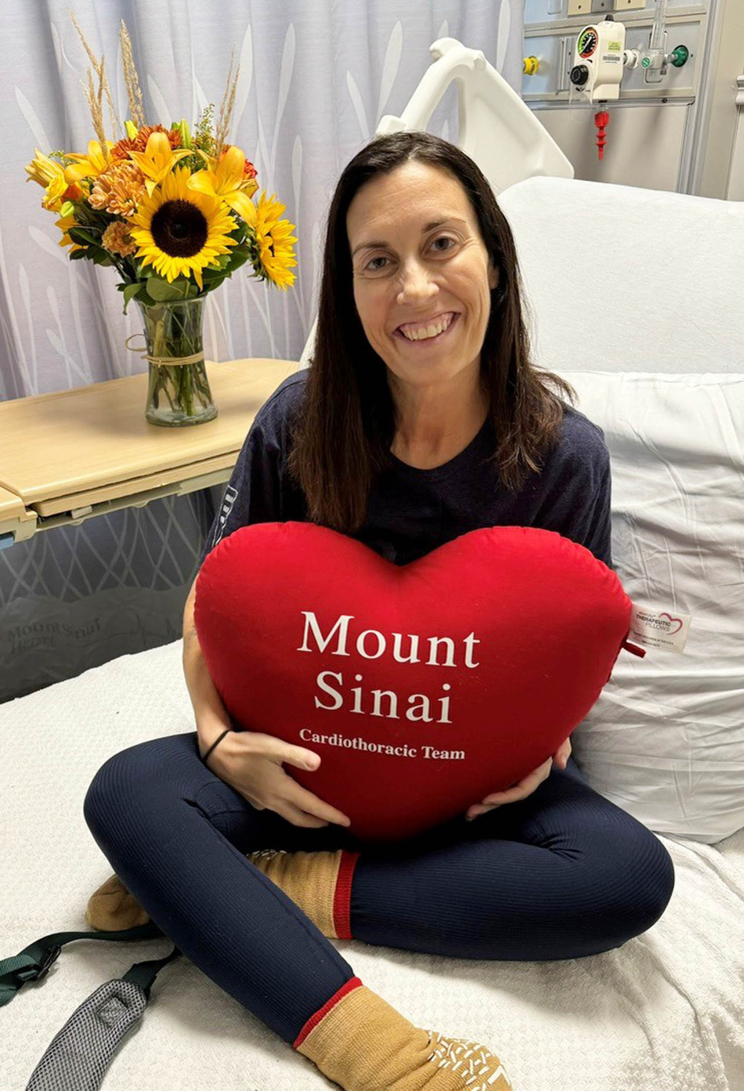 Woman's Apple Watch alerts her to elevated heart rate. Turns out, she ...