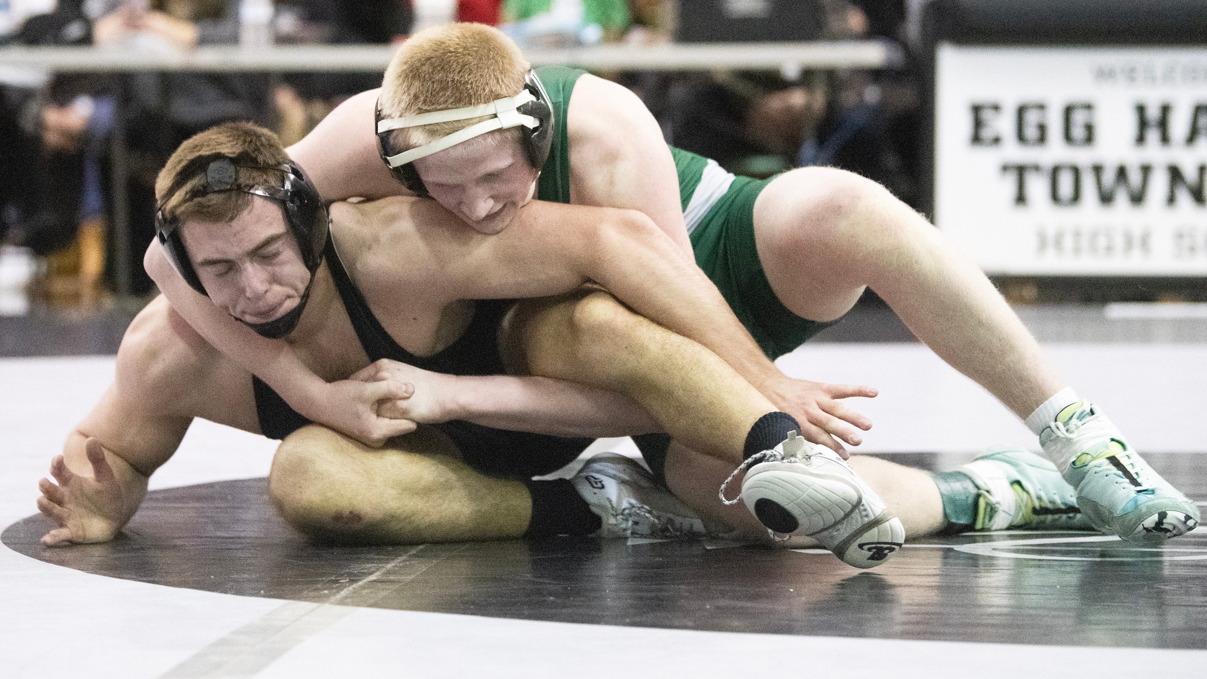 H.S. wrestling: Region 8 matchups
