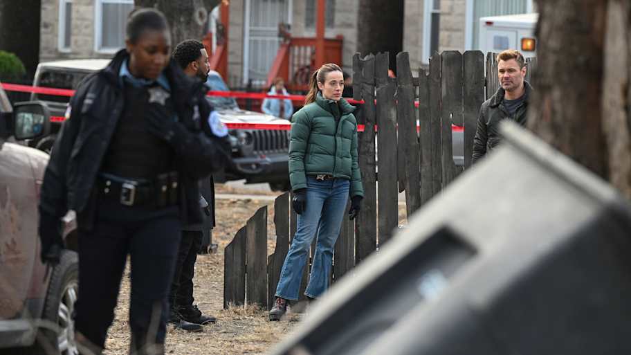 2 Chicago PD characters who will return next episode (and one who's ...