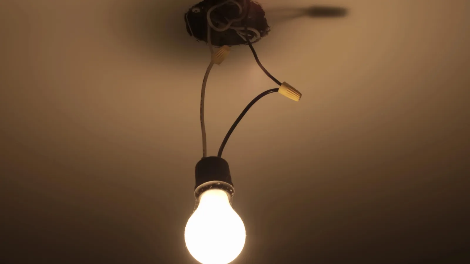 How Smart Tech Can Fix Your Lighting Issues?