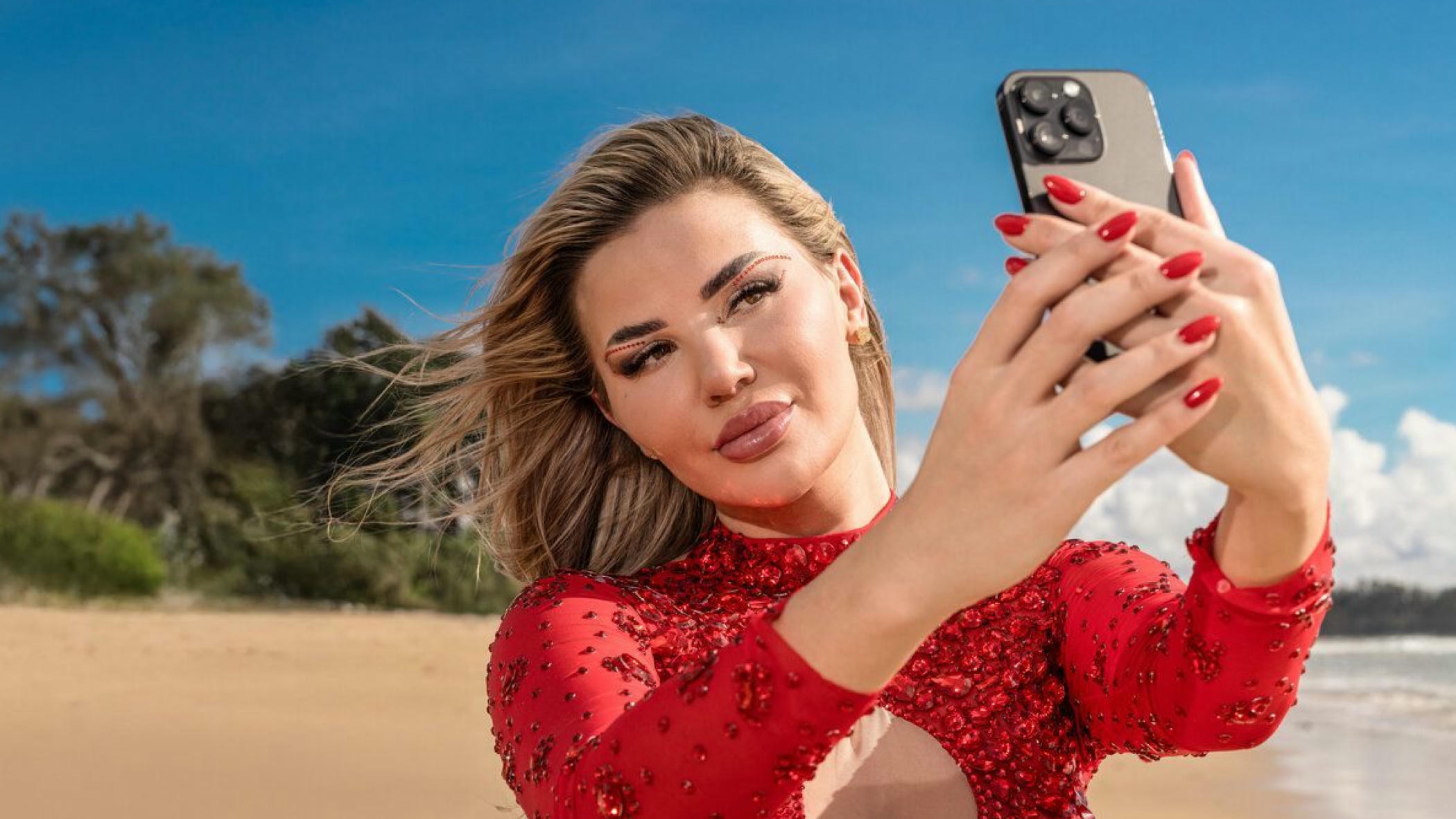 Promis unter Palmen 2025: Daher kennt ihr Kim Virginia