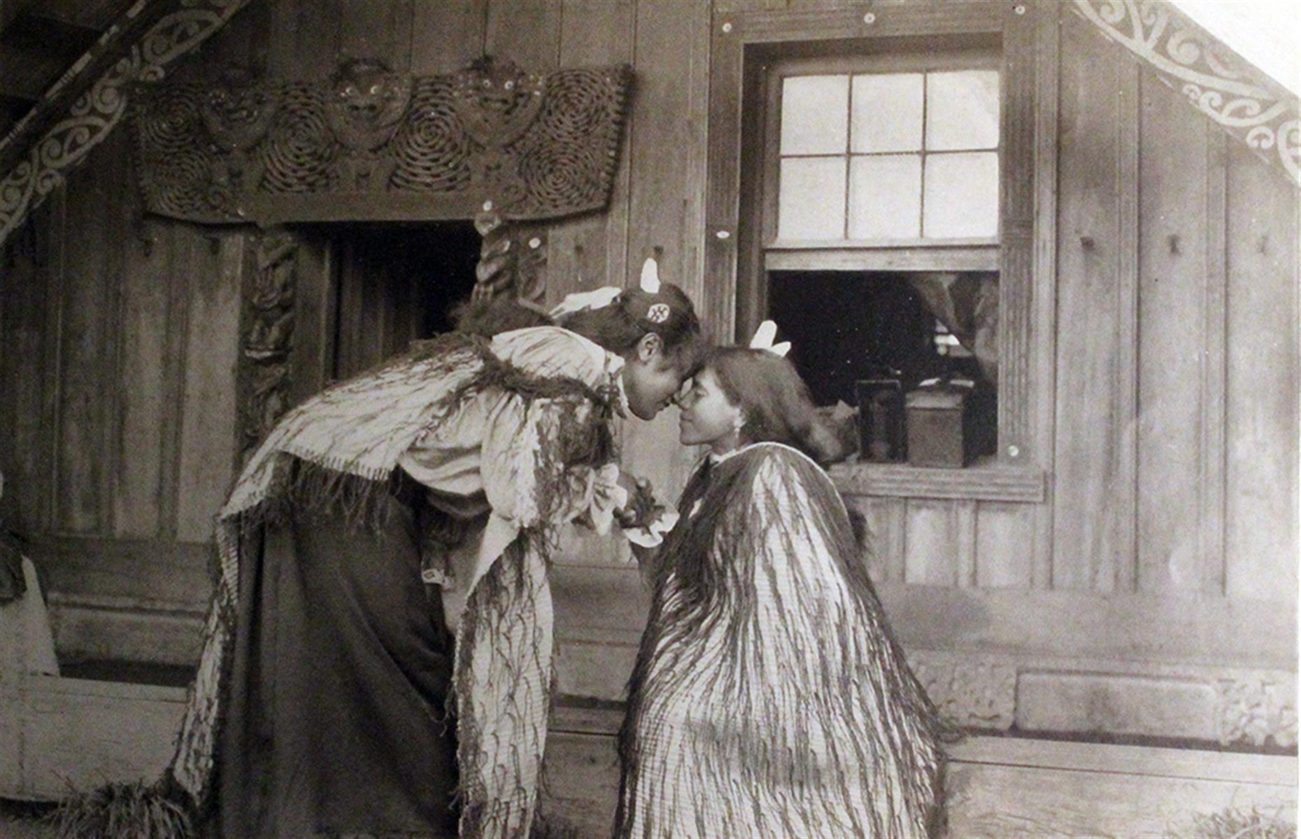 150 years of domestic life captured in compelling photos