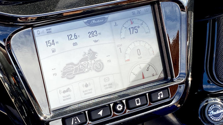 2025 Indian Chieftain & Challenger PowerPlus 112 First Ride: More Than ...