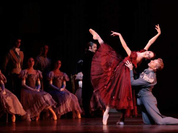 Houston Ballet presents new works and classics for 2025-2026 season