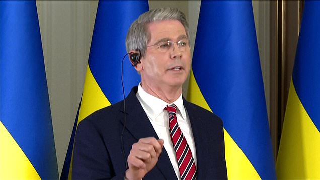 Watch Scott Bessent during his meeting with Zelensky