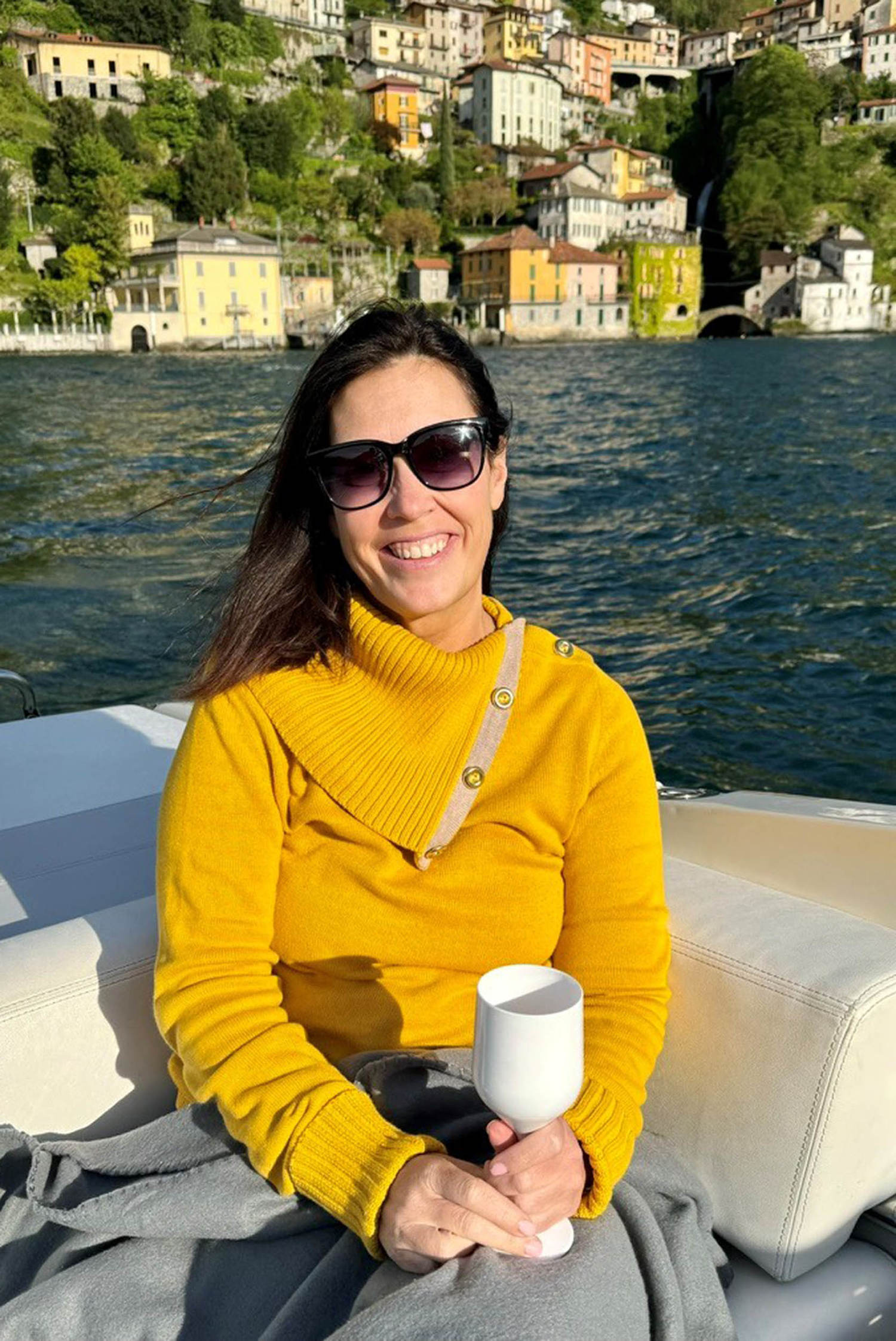 Woman's Apple Watch alerts her to elevated heart rate. Turns out, she ...