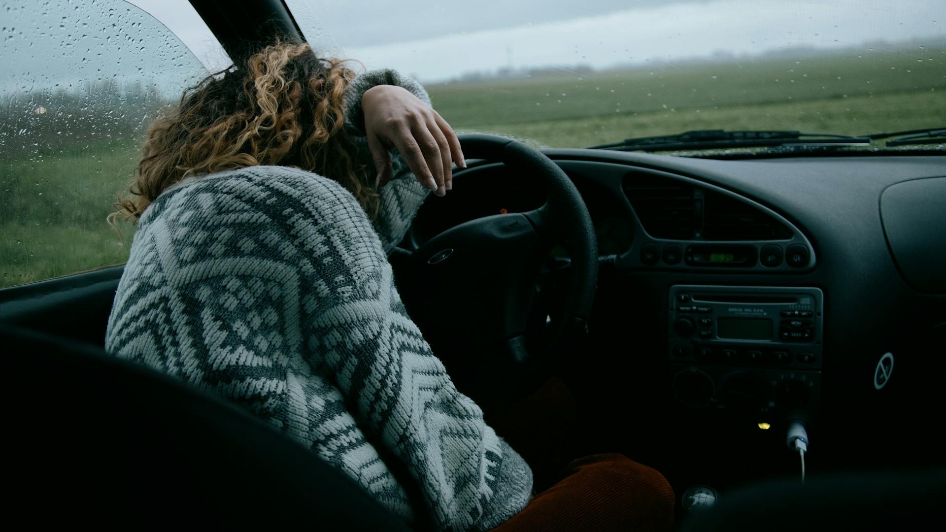 Road Trip Safety: 20 Tricks To Help You Stay Awake On Long Drives
