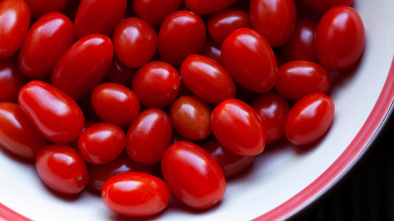 Cherry Vs Grape Tomatoes: What's The Difference?