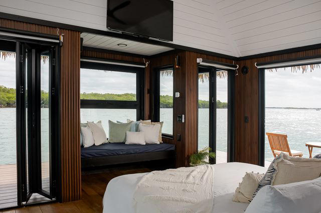 The Florida Keys' Brand-new Floating Bungalows Let You Stay Off the ...