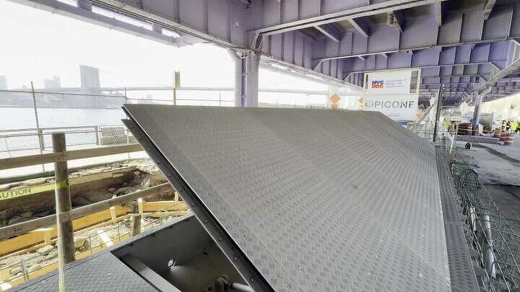 Future Manhattan flood gates on display on Lower East Side. Here's how ...