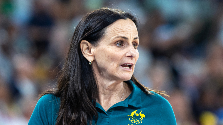 Sandy Brondello to remain Opals coach for record third-straight Olympics
