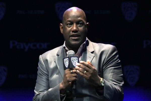 Sources: Bernard Muir expected to resign as Stanford AD