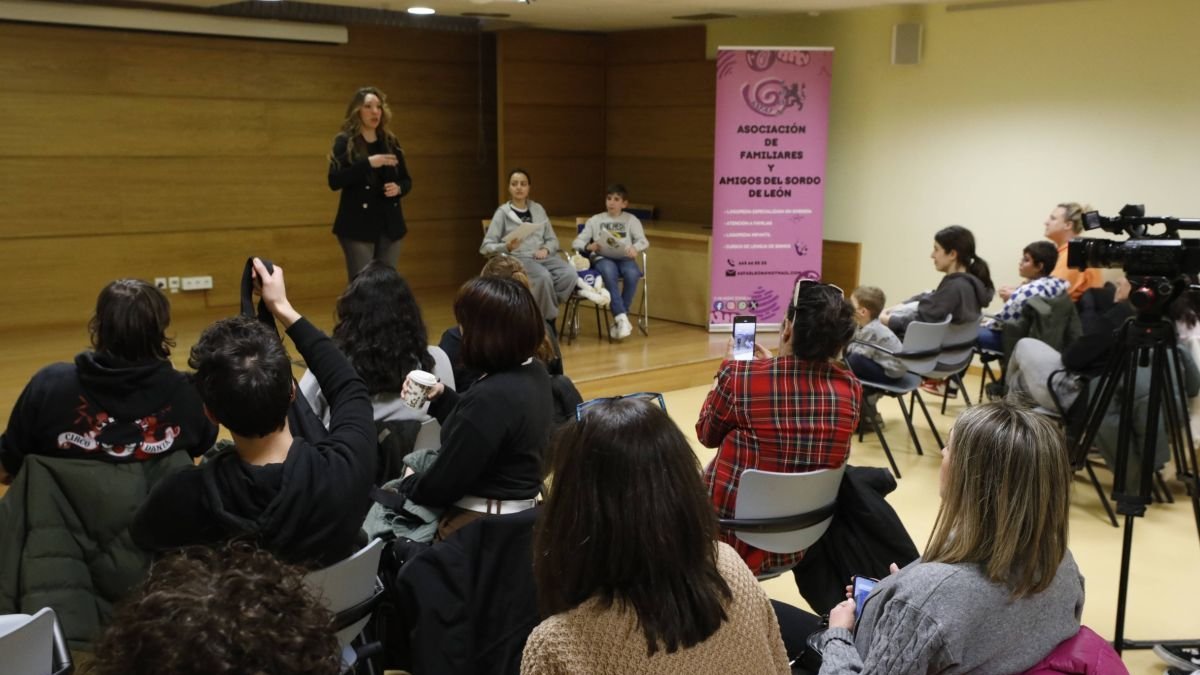 Cuena cuentos infantil en León en lenguaje de signos