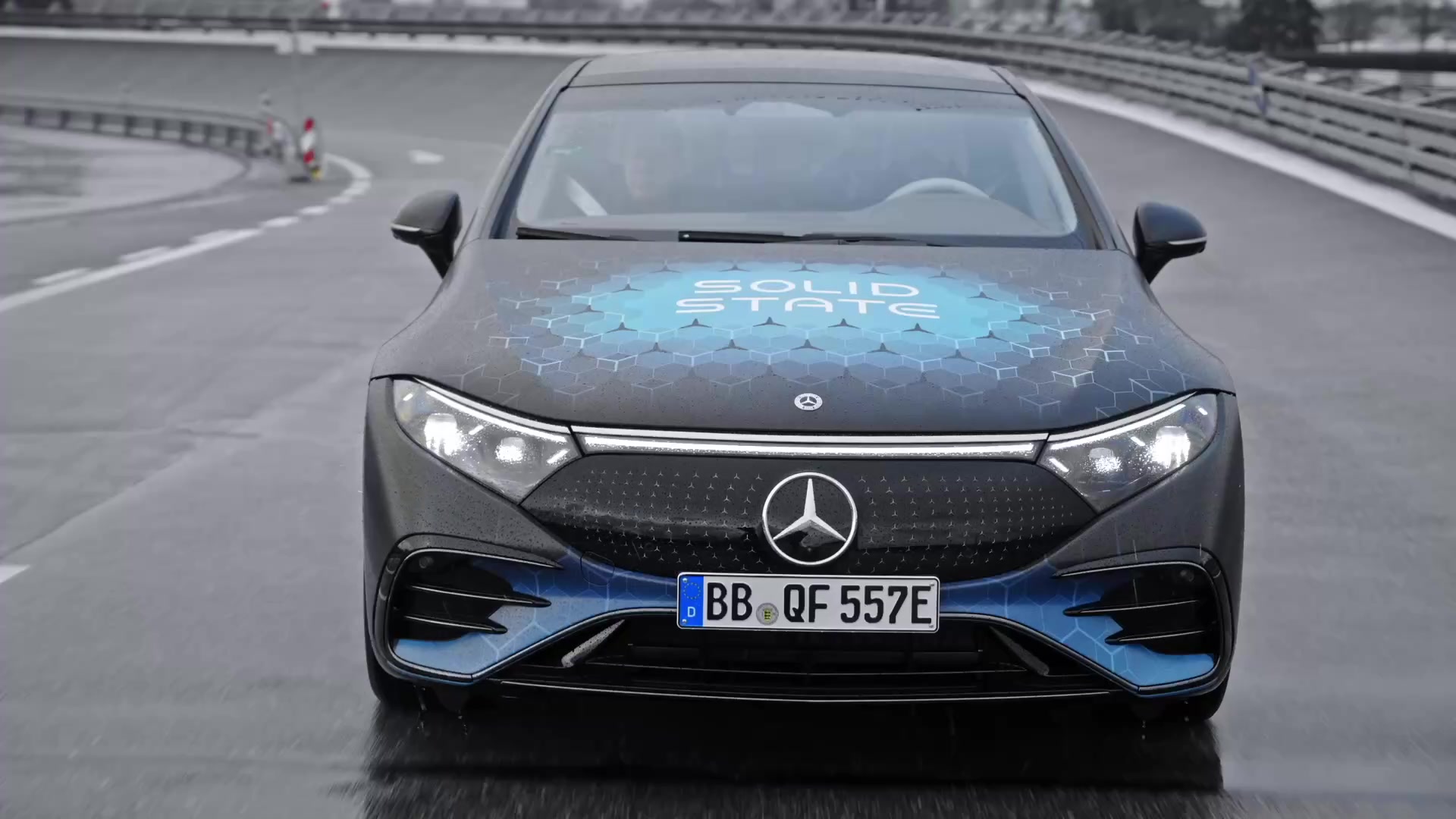 Mercedes-Benz Passenger car and Formula 1 engineers team up as solid ...