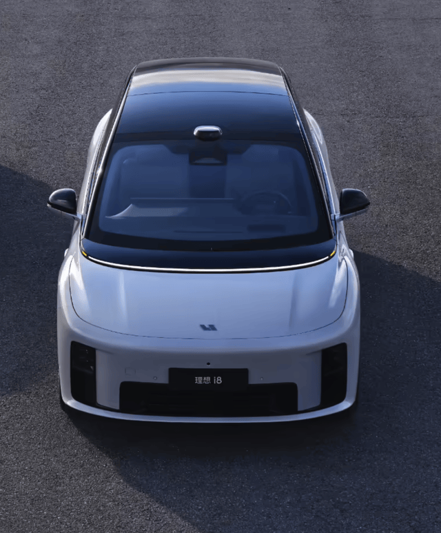 理想i8纯电SUV震撼登场，能否延续MEGA及L系列辉煌？