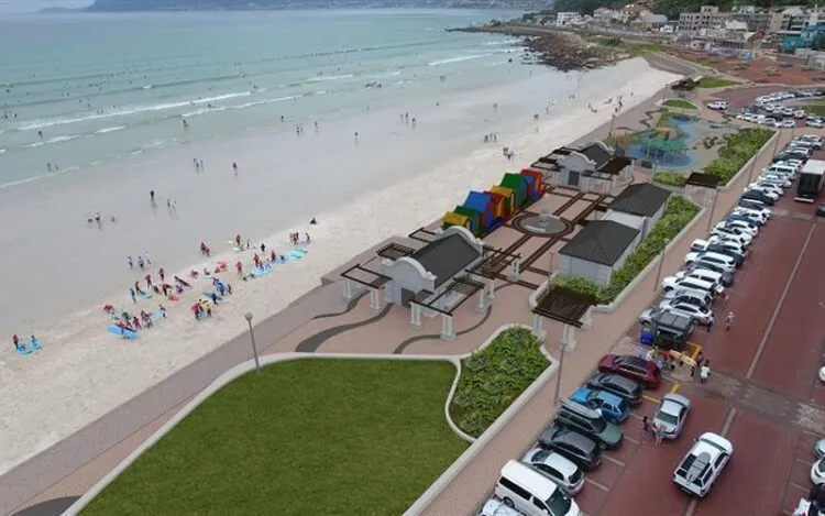 Are Muizenberg’s iconic beach huts facing their end?