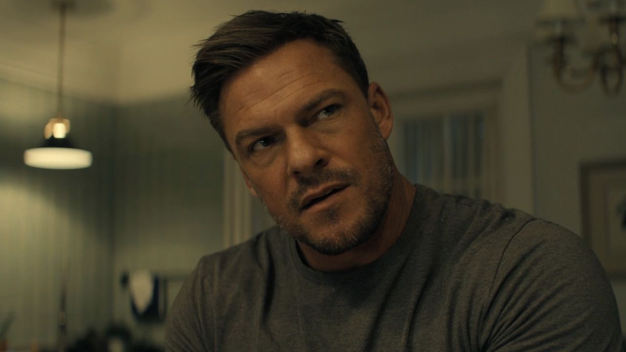 Alan Ritchson Is So Bloody And Battered As His New Movie Runner Wraps ...